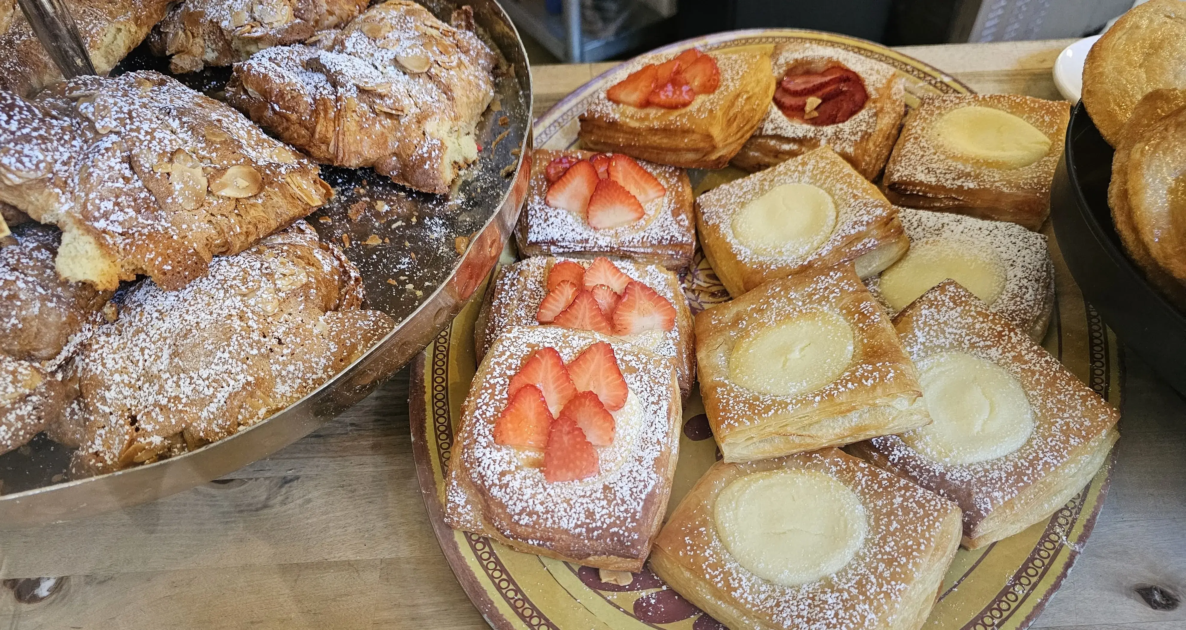 Amélie's French Bakery: The Cutest Cafe in the South | Wander Ahead